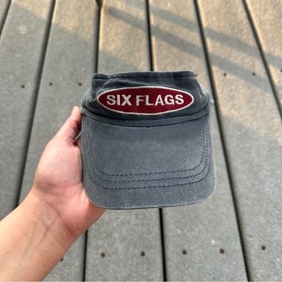 Six Flags | Accessories | Vintage Six Flags Great Adventure Visor Hat ...